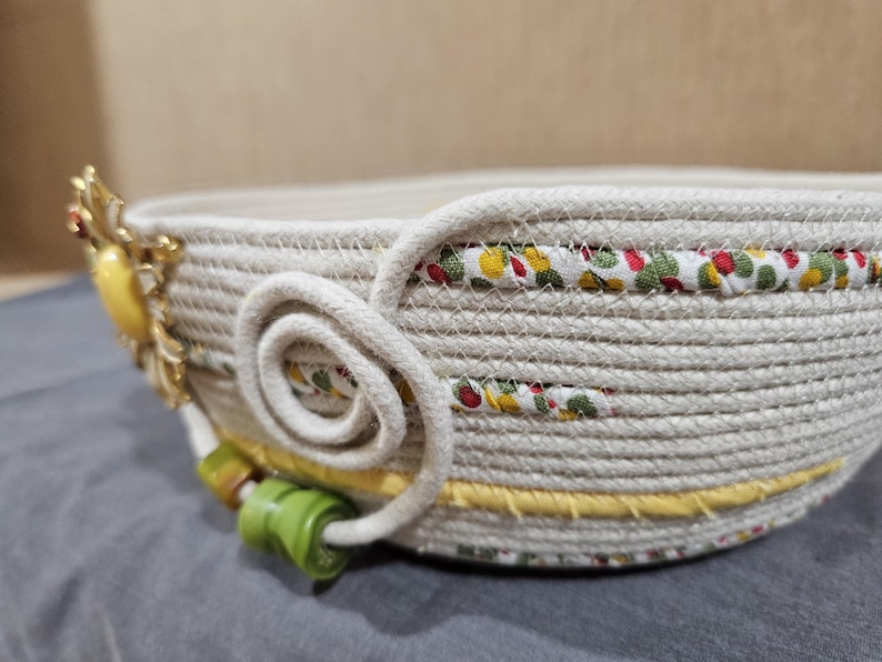 Daisy Wishes by Gemline Baskets. Brooch and Beads Added for That Unique ...