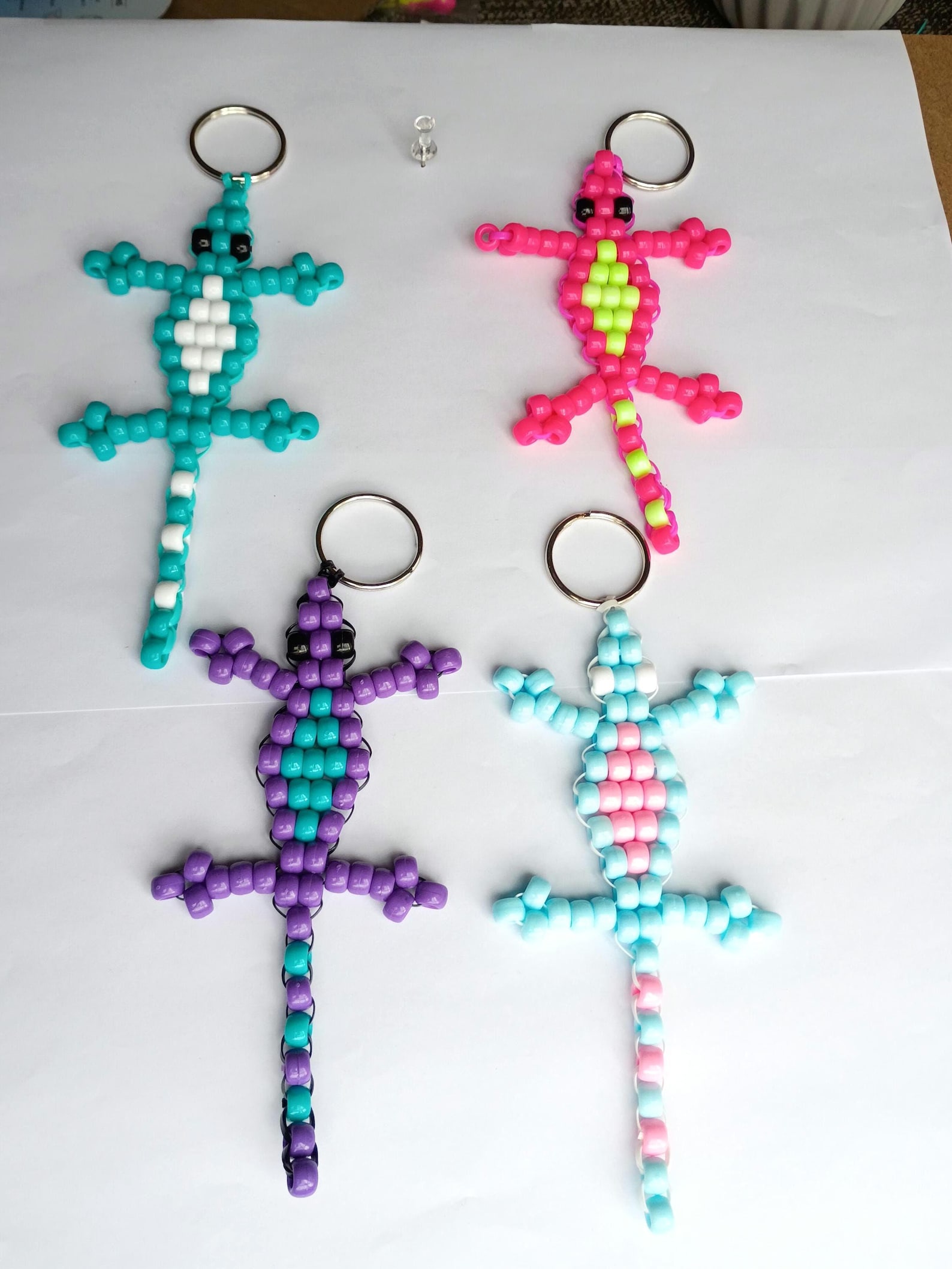90s Beaded Lizard Keychain | Nostalgic Charm - Etsy