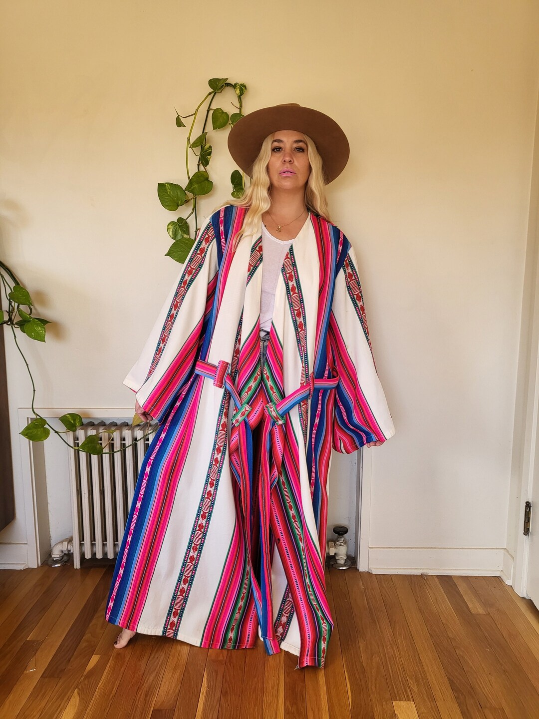 Vintage Incredible Embroidered Robe / Vintage Oaxacan Mexican ...