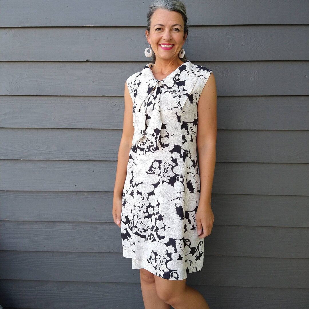 1960's 1970's VINTAGE SHIFT DRESS Mod Corsage M (A11) - Etsy