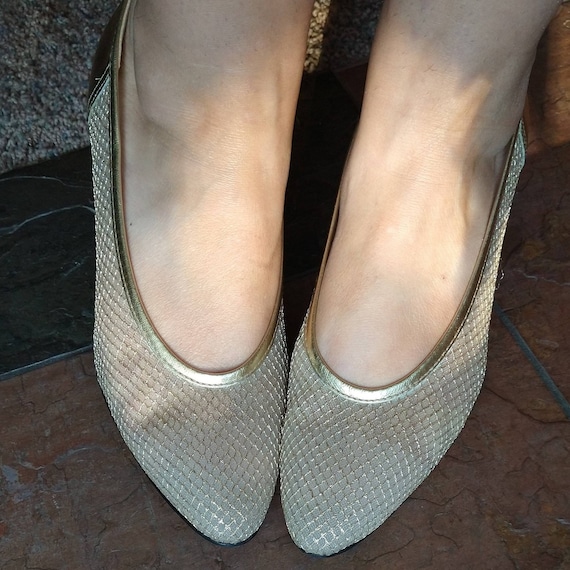 1970's GOLDEN FISHNET sheer mesh HEELS 70's 9.5 (D9) - Gem