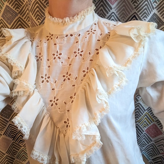 1970's 1980's COTTAGECORE BLOUSE creamy ivory M (O6) - Gem