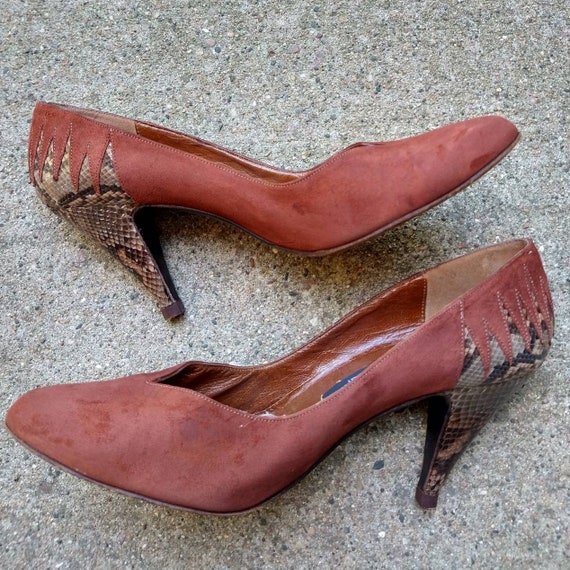 1970's STUART WEITZMAN 70's rust suede heels 6.5 (K12) - Gem
