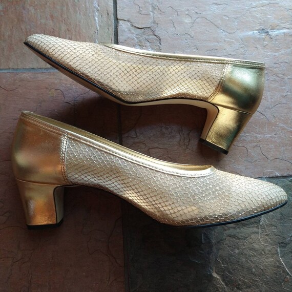 1970's GOLDEN FISHNET sheer mesh HEELS 70's 9.5 (D9) - Gem