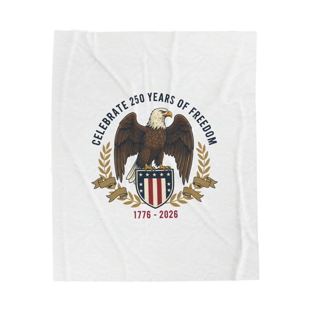 Semiquincentennial Eagle Emblem Velveteen Plush Blanket | 1776–2026 ...