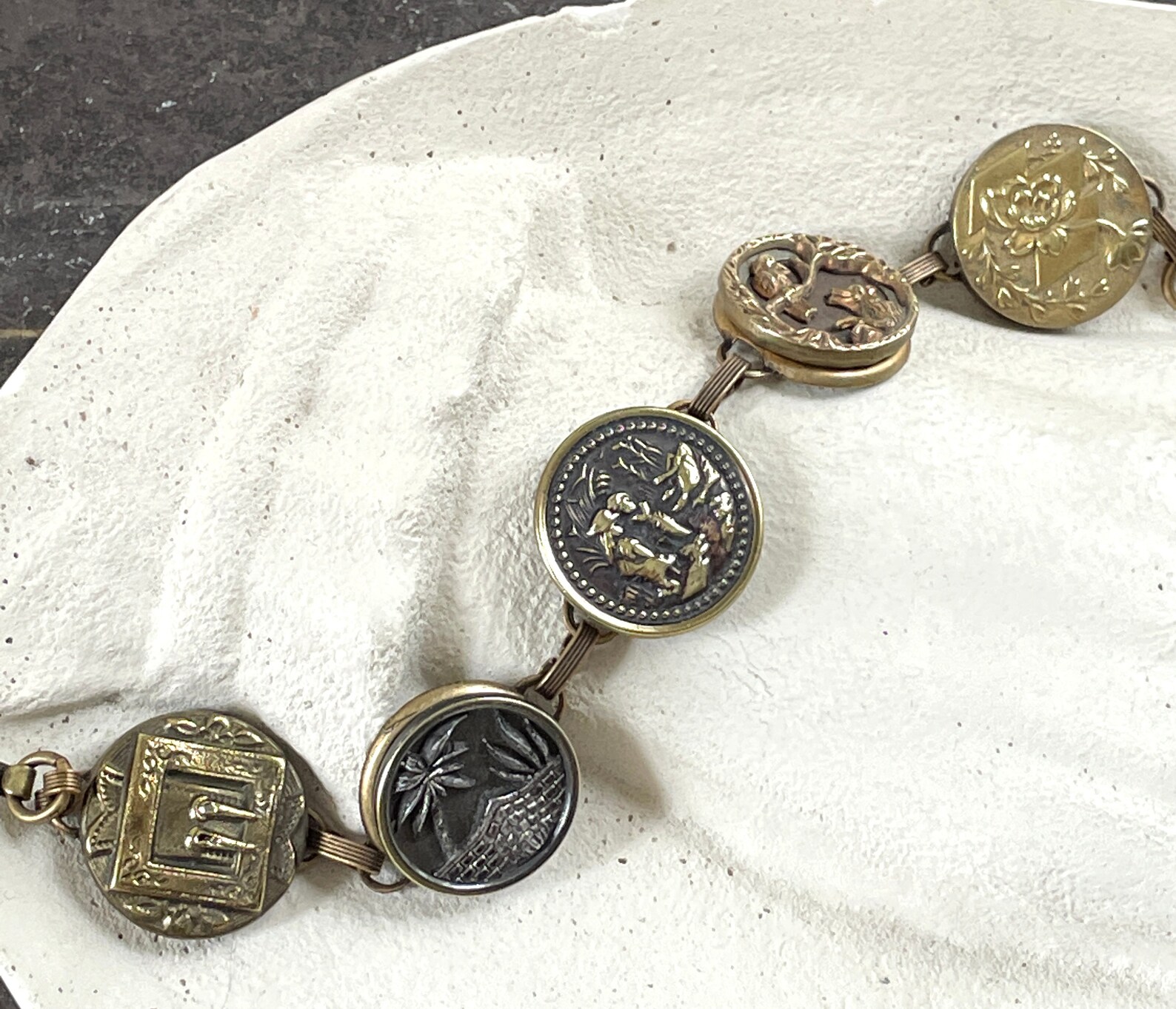 Antique Button Bracelet Victorian Metal Picture Old Buttons - Etsy