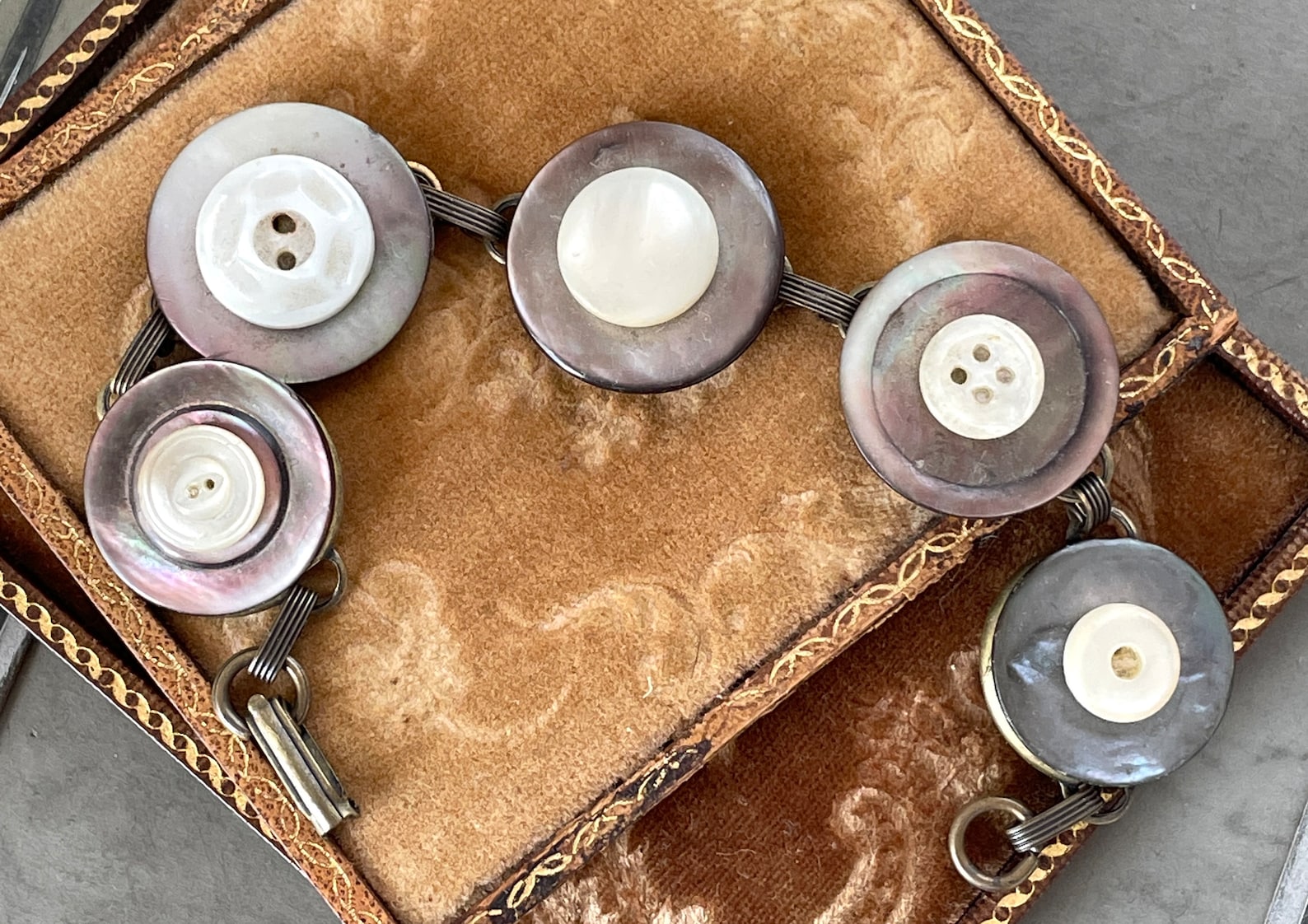 Stacked Mother of Pearl Vintage Button Bracelet Jewelry Antique ...