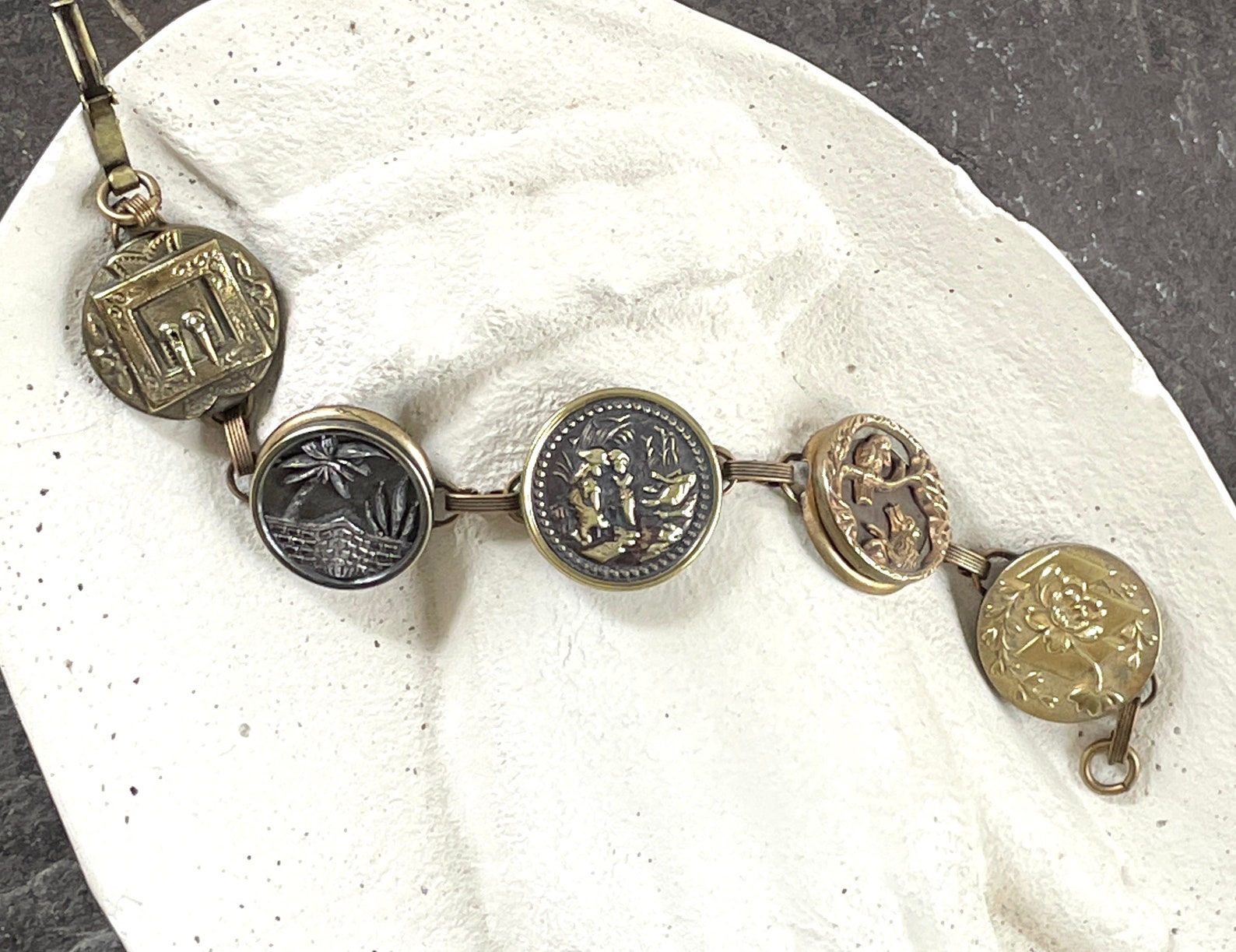 Antique Button Bracelet Victorian Metal Picture Old Buttons - Etsy