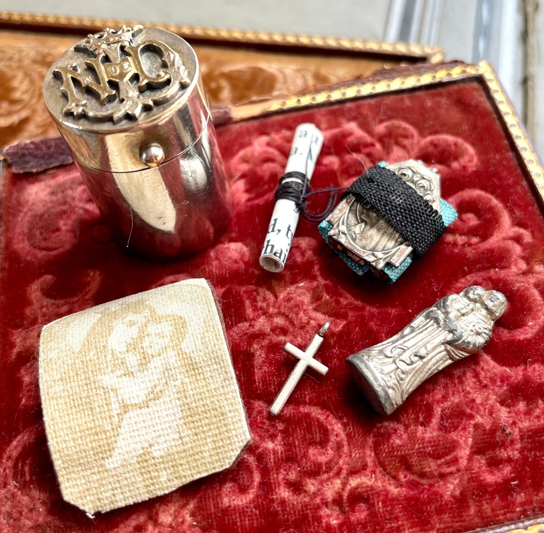 Rare Find Religious Vessel Notre Dame Lourdes Holy Oil Annointing ...