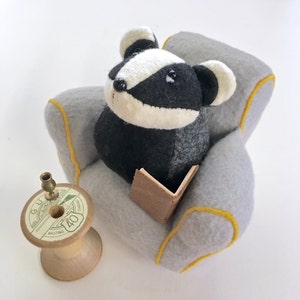 Felt Badger Sewing Pattern PDF Photo Tutorial | Badger Ornament ...