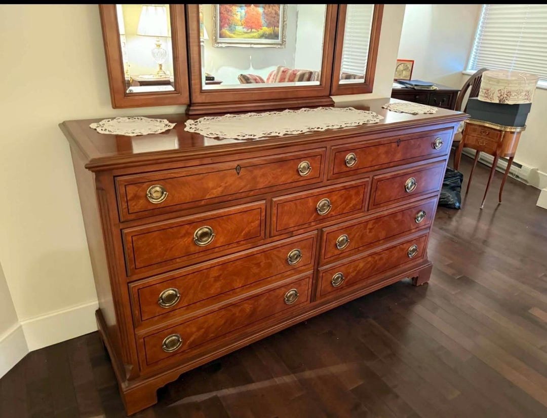 Vintage Drexel Heritage Long Dresser With 9 Drawers and a Tri-fold ...