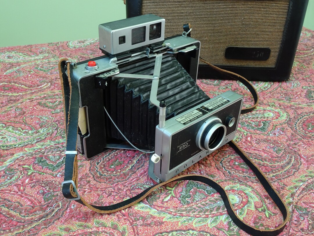 Antique Polaroid Camera With Case - Etsy
