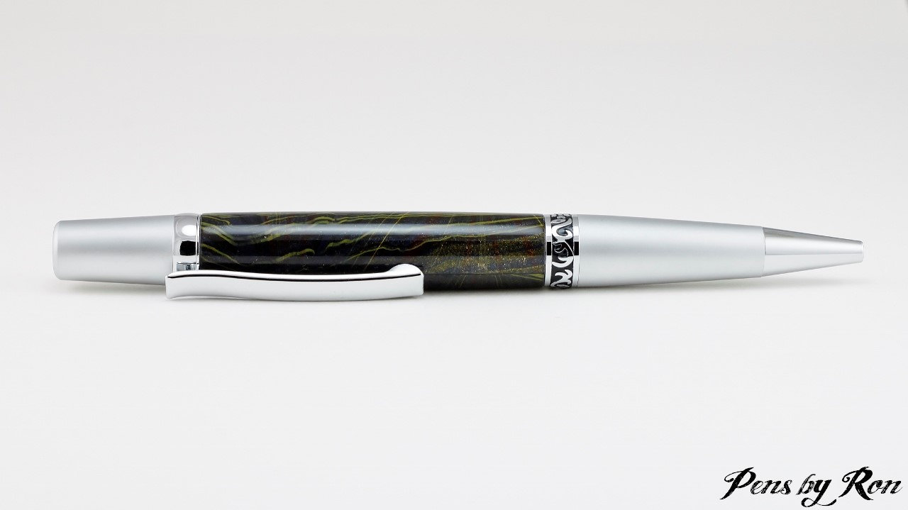 Beau stylo à bille fait main avec des accents de satin - Etsy France