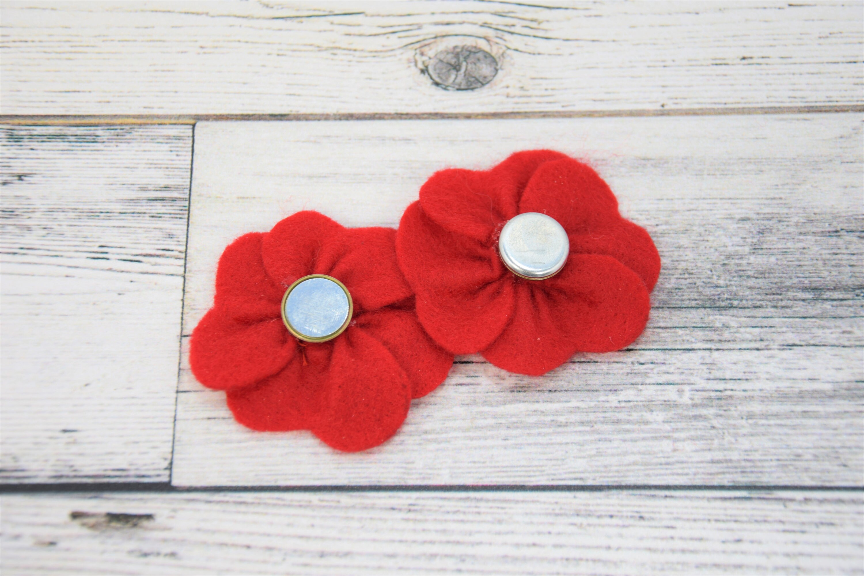 Red poppy pins Felt poppy pin Poppy brooch Poppy lapel pin | Etsy