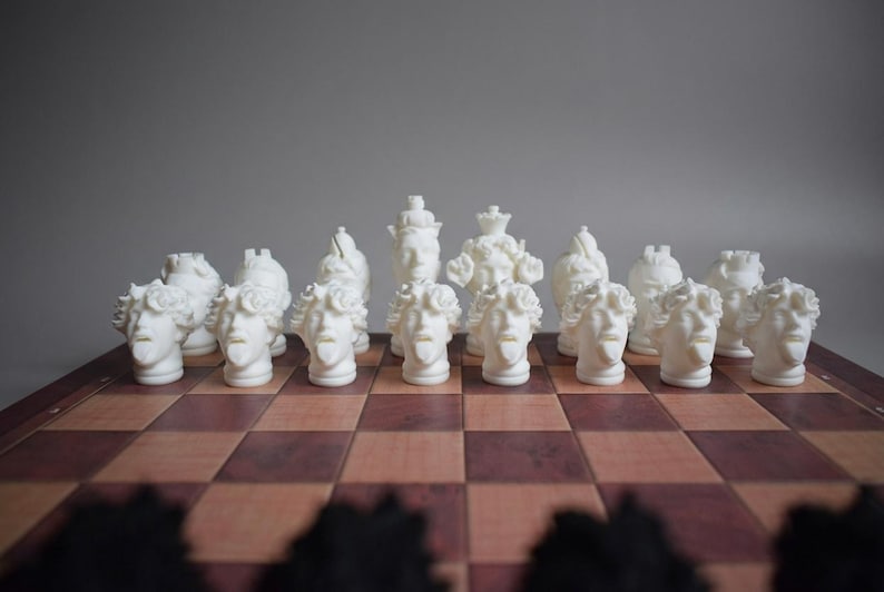 Personalized Chess Set With Faces, 3D Printed Pieces, Gift for Friends ...