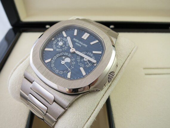 Patek Philippe Nautilus Perpetual Calendar - Gem