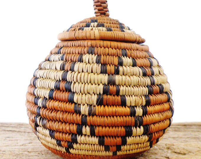 Vintage Zulu Basket Box , Hand Woven Tribal Herb Container With Lid - Etsy