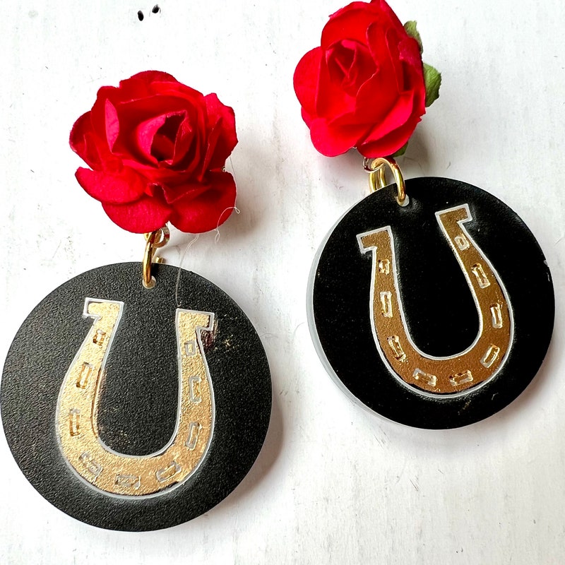 Kentucky Necklace - Etsy