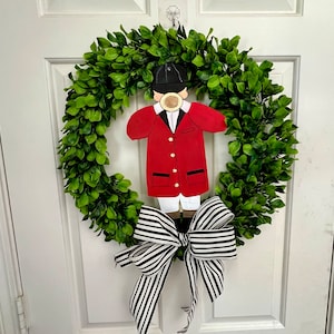Derby Bugler Boxwood Wreath - Etsy