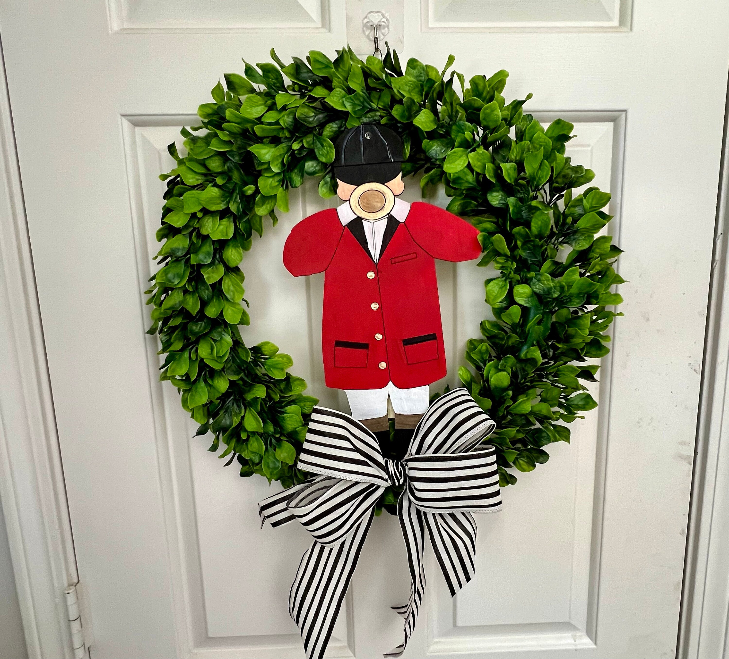 Derby Bugler Boxwood Wreath - Etsy