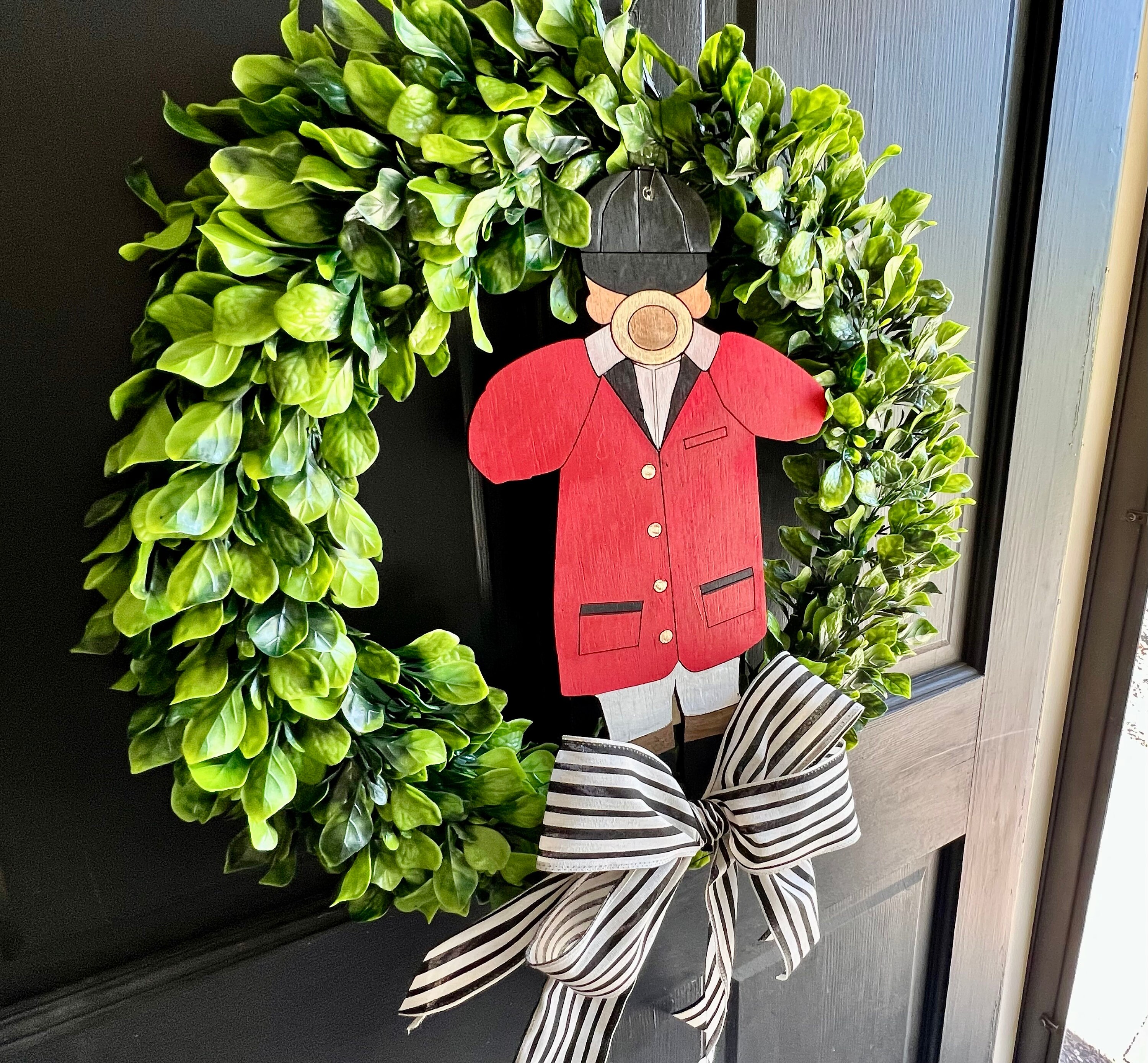 Derby Bugler Boxwood Wreath - Etsy