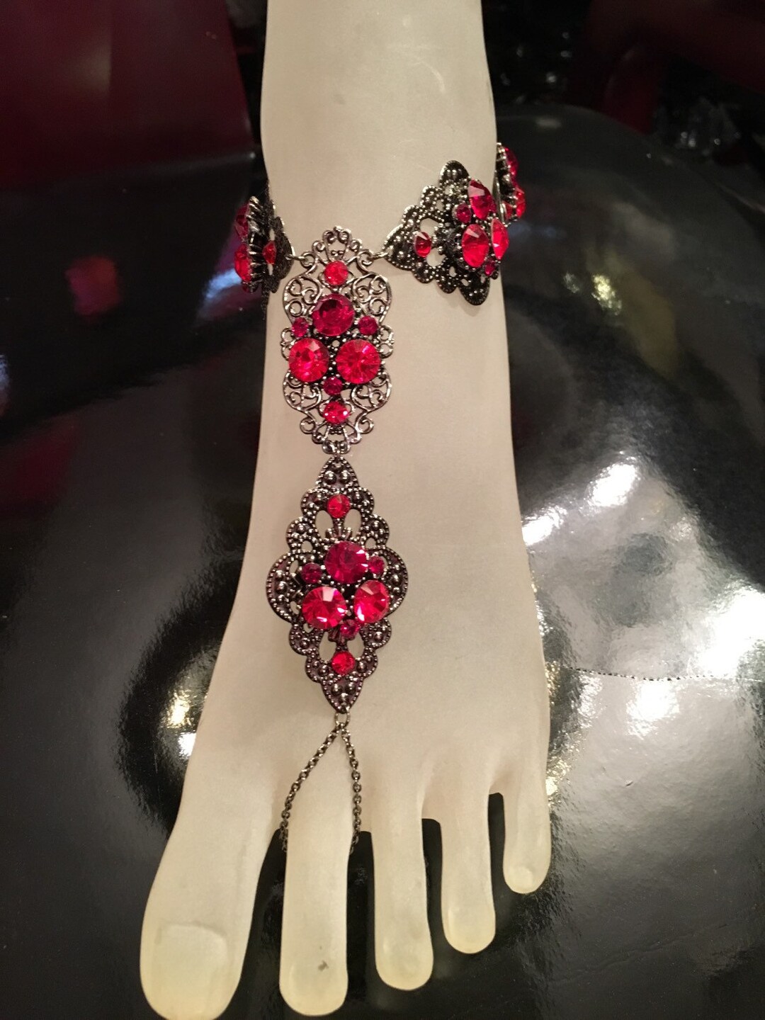 Raven Ankle Bracelet - Etsy