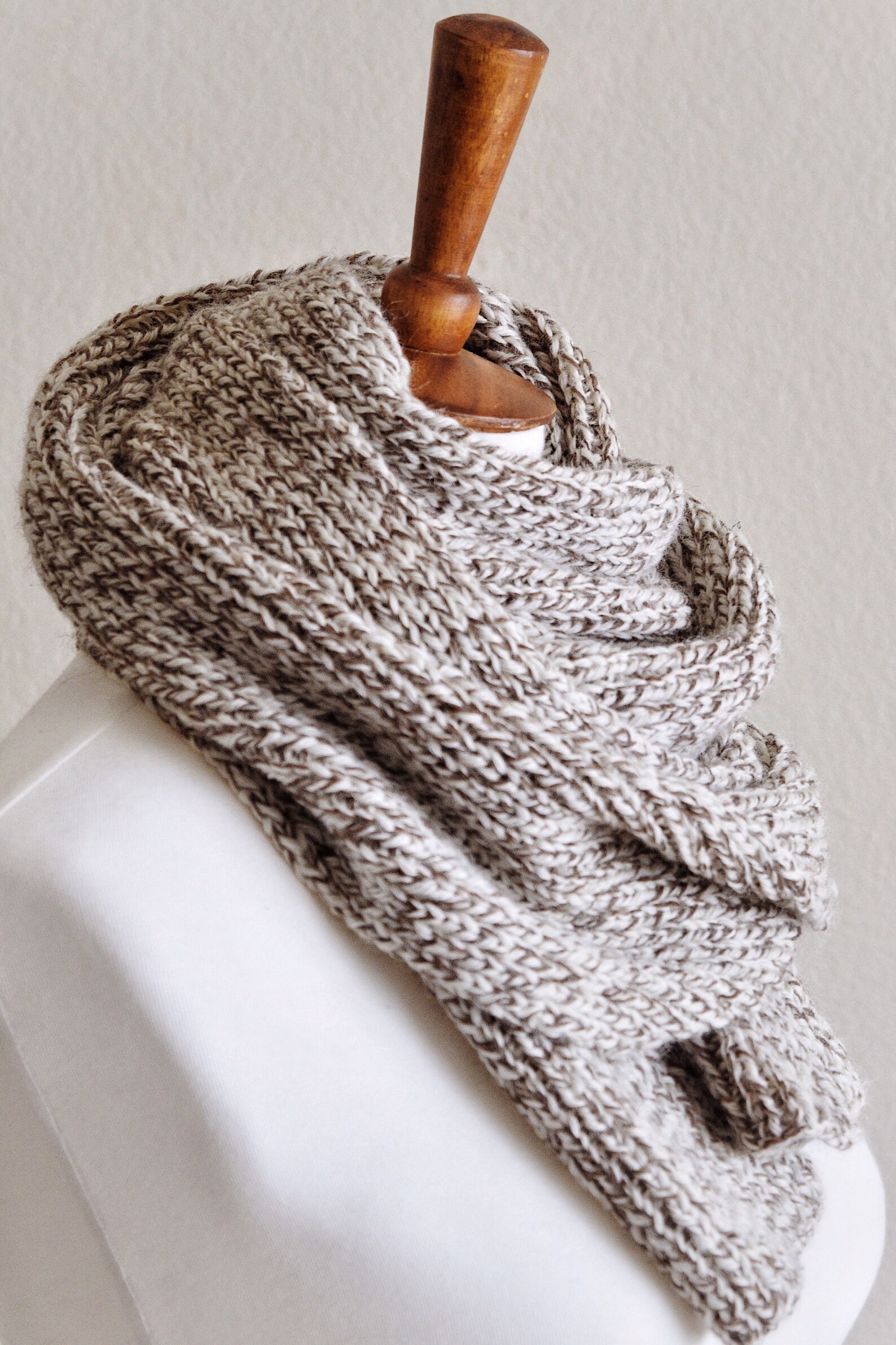 KNITTING PATTERN Classic Scarf Women Scarf Knitting | Etsy