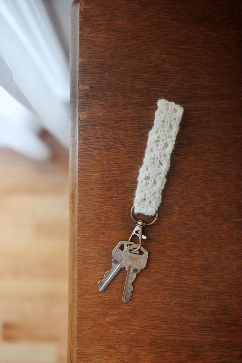 KNITTING PATTERN ⨯ Knit Keychain Knitting Pattern, Purse Accessory Knit ...