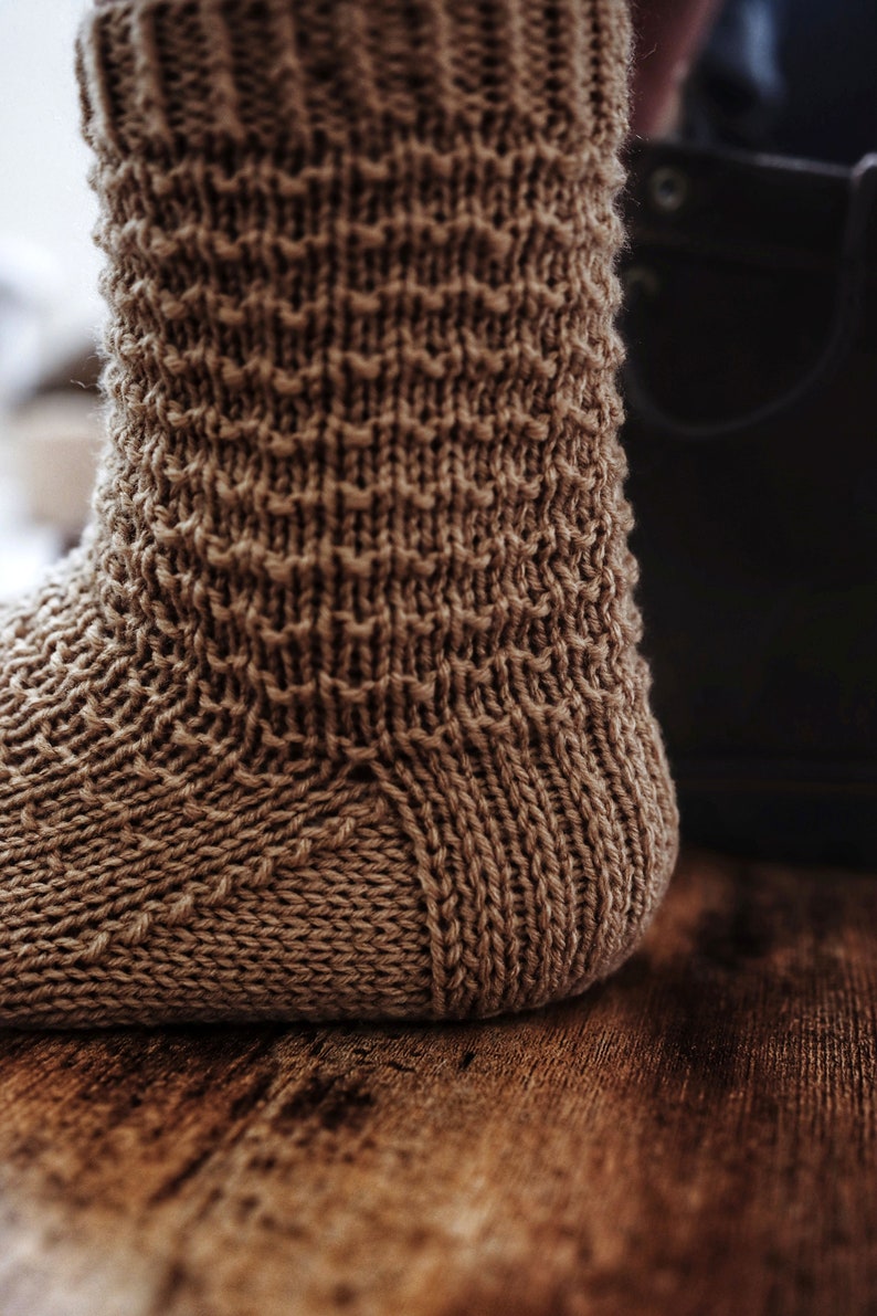 KNITTING PATTERN Men's Socks Knitting Pattern Classic | Etsy