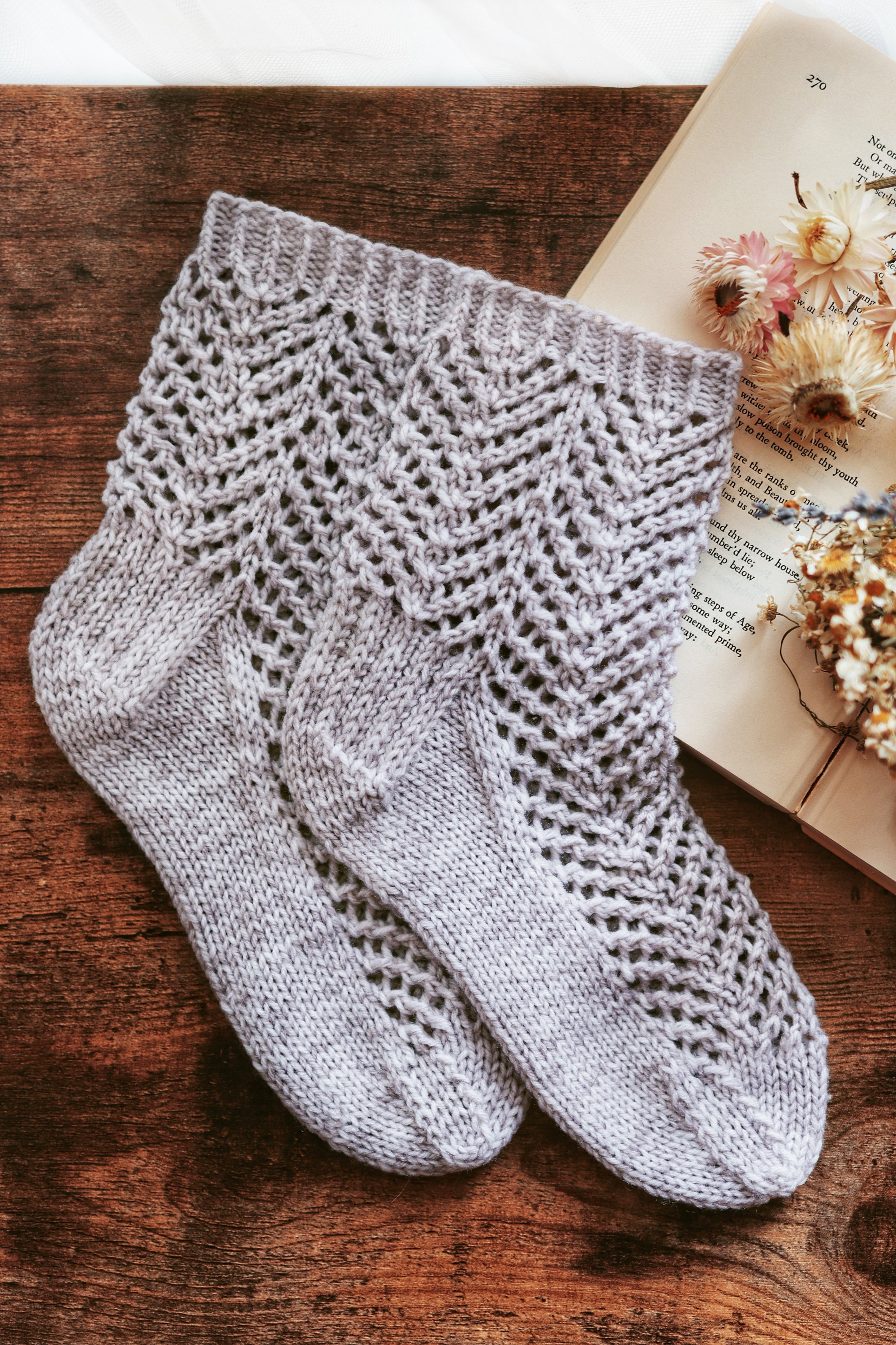 KNITTING PATTERN Lace Socks Knitting Pattern Women Knit | Etsy