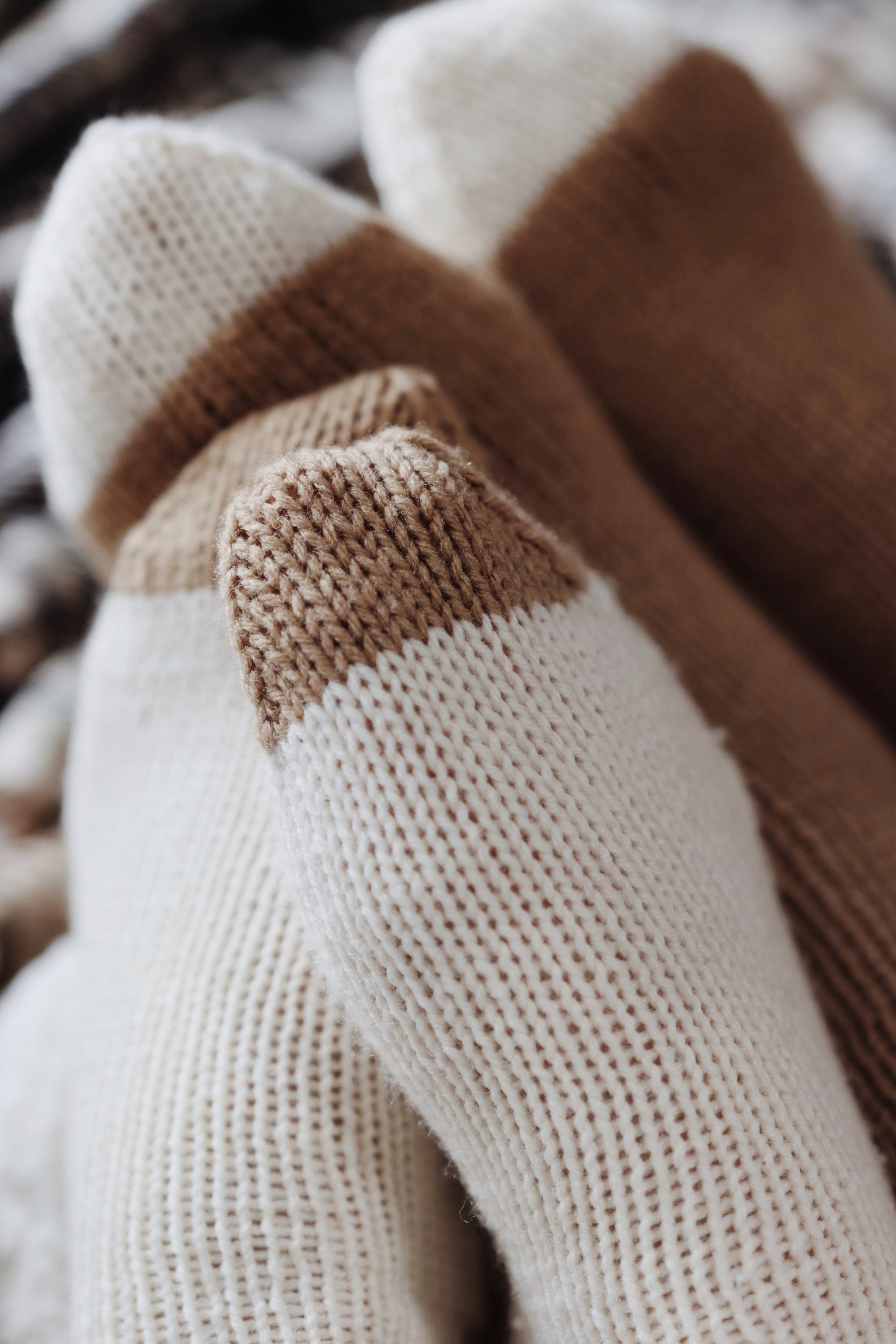 KNITTING PATTERN ⨯ Cabin Socks Knitting Pattern, Easy Socks Knitting ...