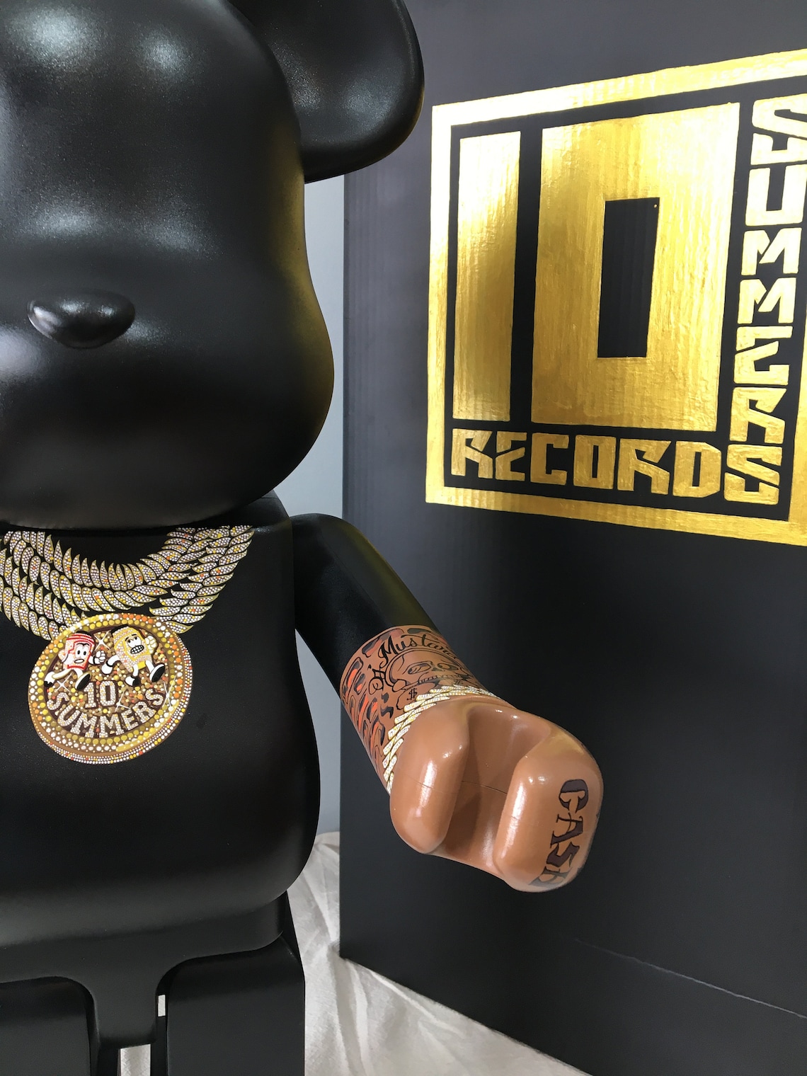 Personalized | Custom Bearbrick 1000% 70cm by Annatar | Luxury Gift for ...