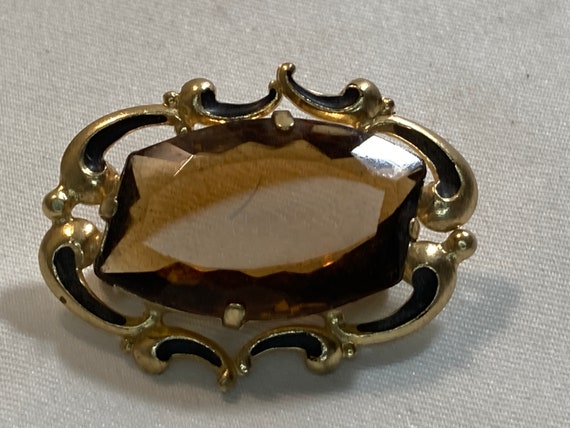 Vintage Coro Victorian Revival Topaz Glass Brooch - Gem