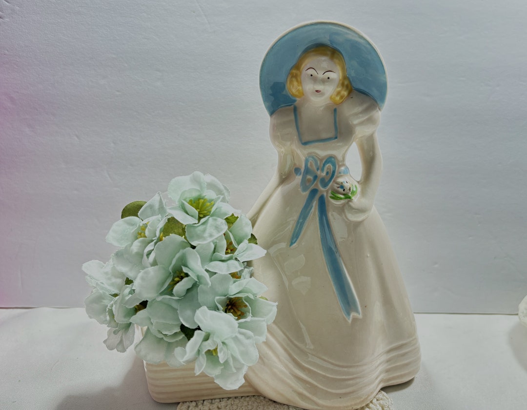 Hull Art Pottery Southern Belle - Etsy