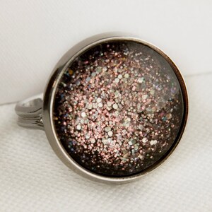 Magic Mirror Ring in Silver - Pink & Silver Multicolor Glitter Ring - Etsy