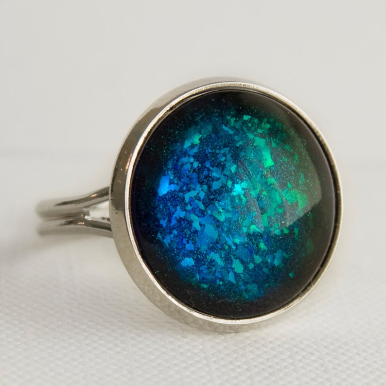 Blue & Green Mirage Holographic Ring in Silver Color - Etsy