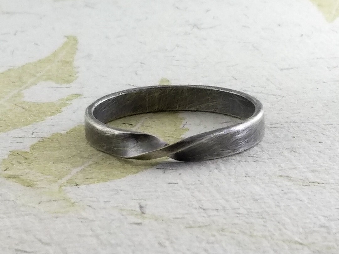Mobius Ring, Mobius Ring Endless Twist Knot, Promise Ring, Wedding Band ...