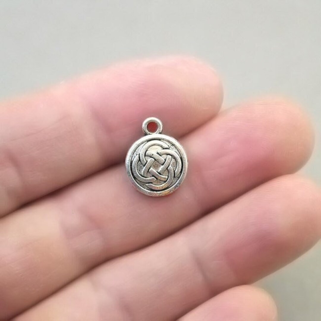 Celtic Knot Charms, Irish Knot Disc Pendant Beads, up to 12 Pcs ...