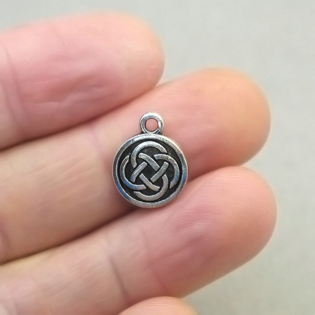 Celtic Knot Charms, Irish Knot Disc Pendant Beads, up to 30 Pcs ...