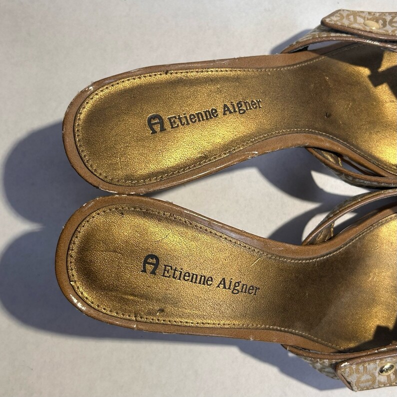 Tan Beige Slip on Sandals Logo Vintage Etienne Aigner Designer Shoes 6. ...