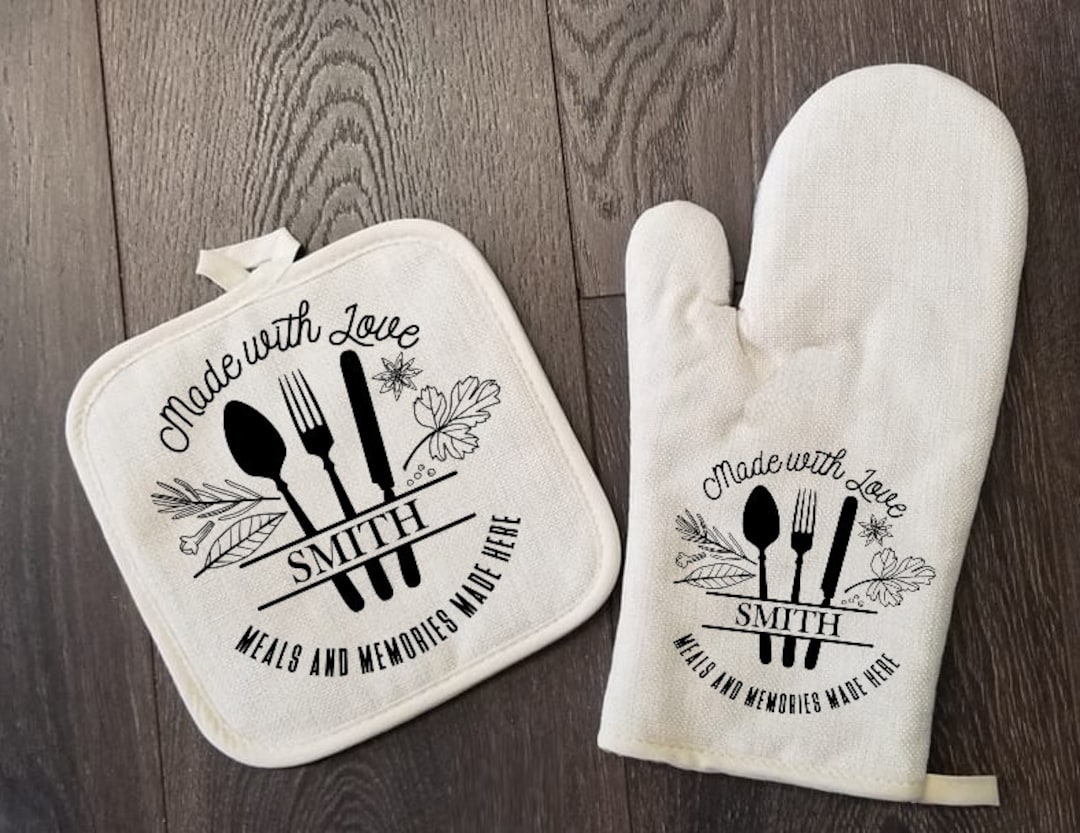 Personalized Made With Love Oven Mitt & Pot Holder Set, Gift Set ...