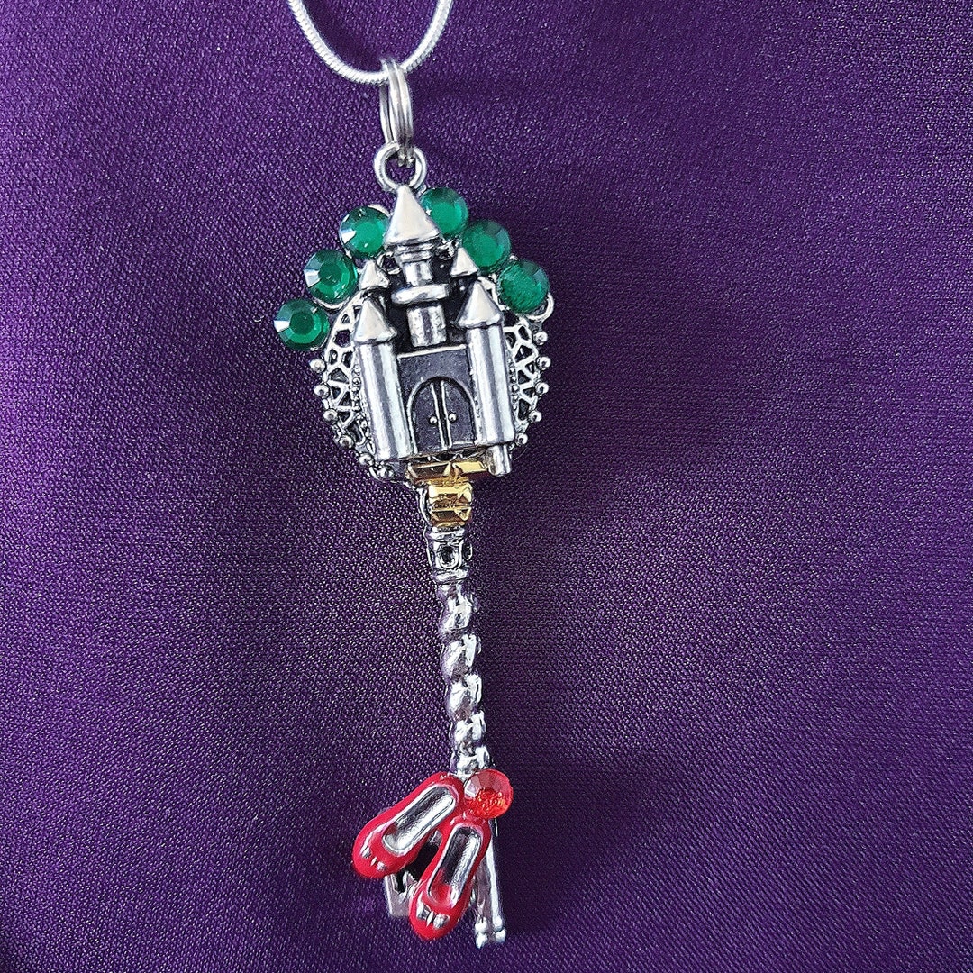 Key to the Emerald City Necklace Wizard of Oz - Etsy