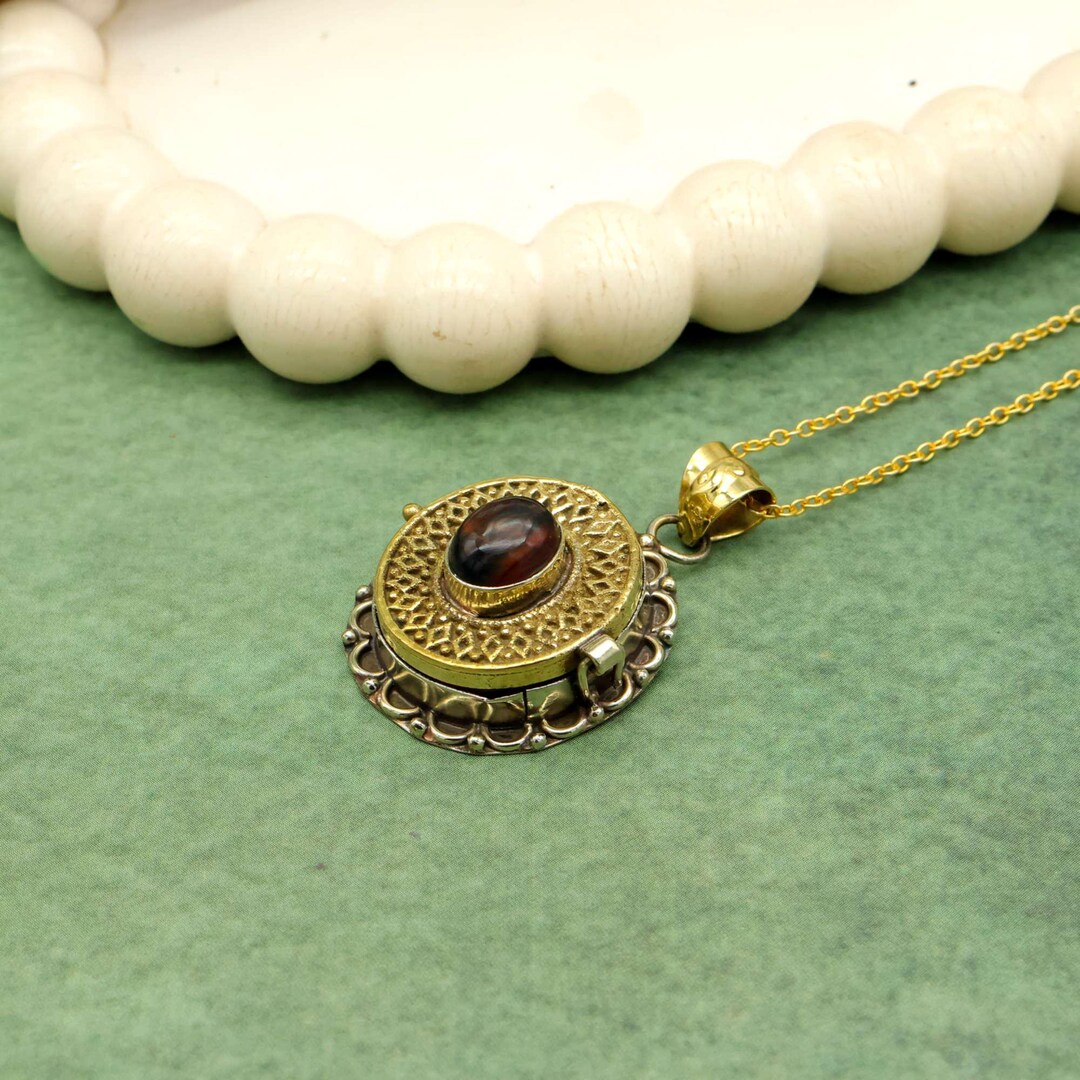 Gold & Silver Poison Box Pendant With Dark Gemstone – Vintage Style ...