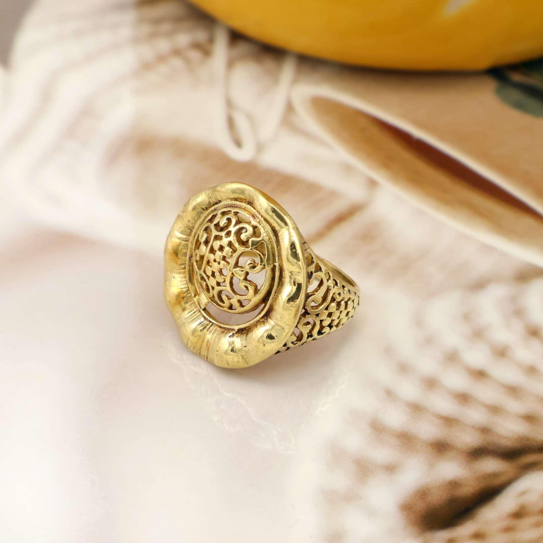 Brass Vintage Filigree Signet Ring Gold Tone Statement Band Antique ...