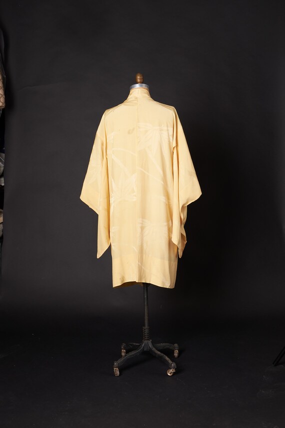 Vintage 1960s Pale Yellow Silk Kimono Haori Jacket - Gem