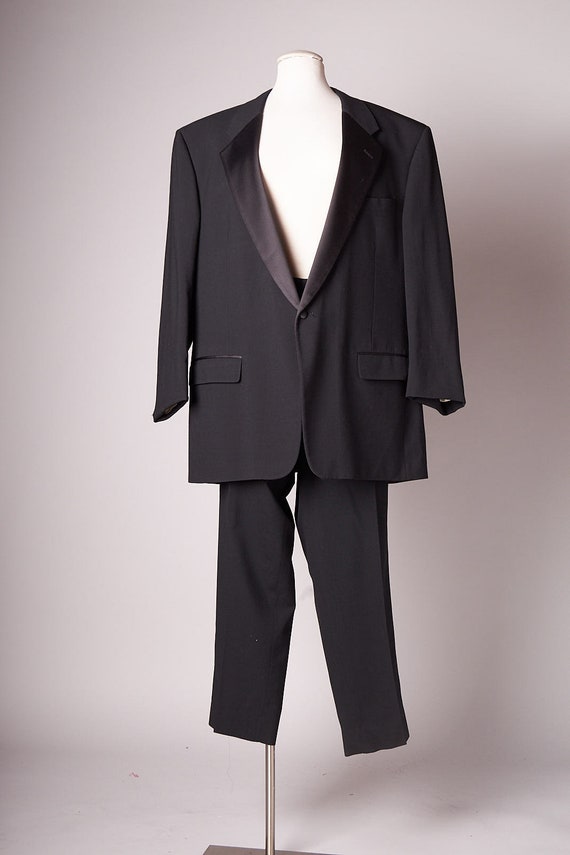 Vintage black tuxedo suit - Gem Vintage black tuxedo suit - Gem