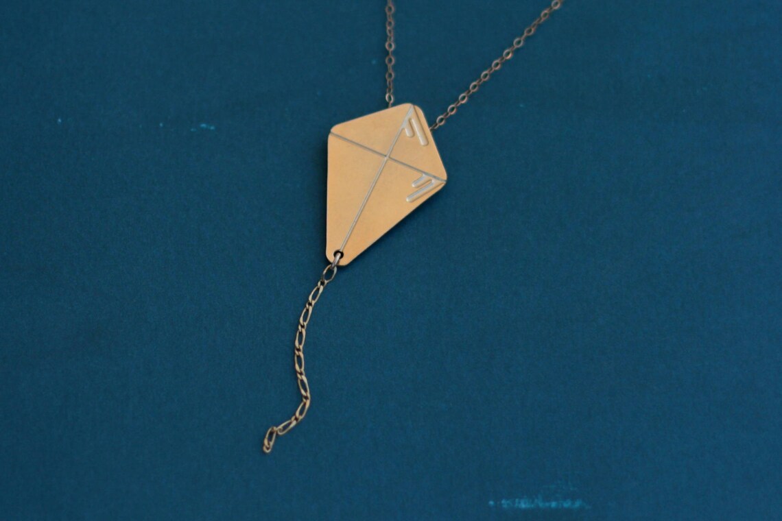 Kite Necklace Long Flying Kite Gold Kite Pendant Kite - Etsy Israel