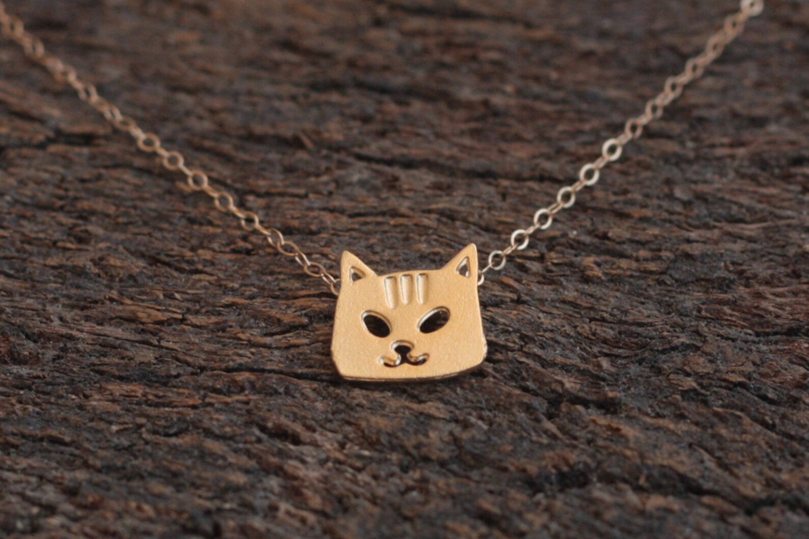 Tiny Cat Necklace Small Kitty Charm Gold Cat Face Pendant - Etsy