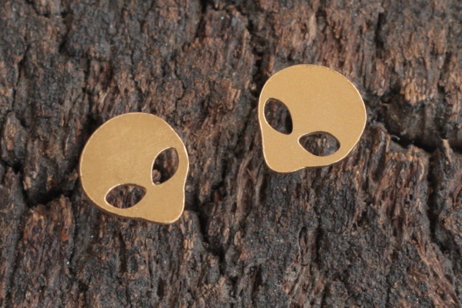 Gold Alien Earrings Alien Studs Alien Jewelry Outerspace - Etsy