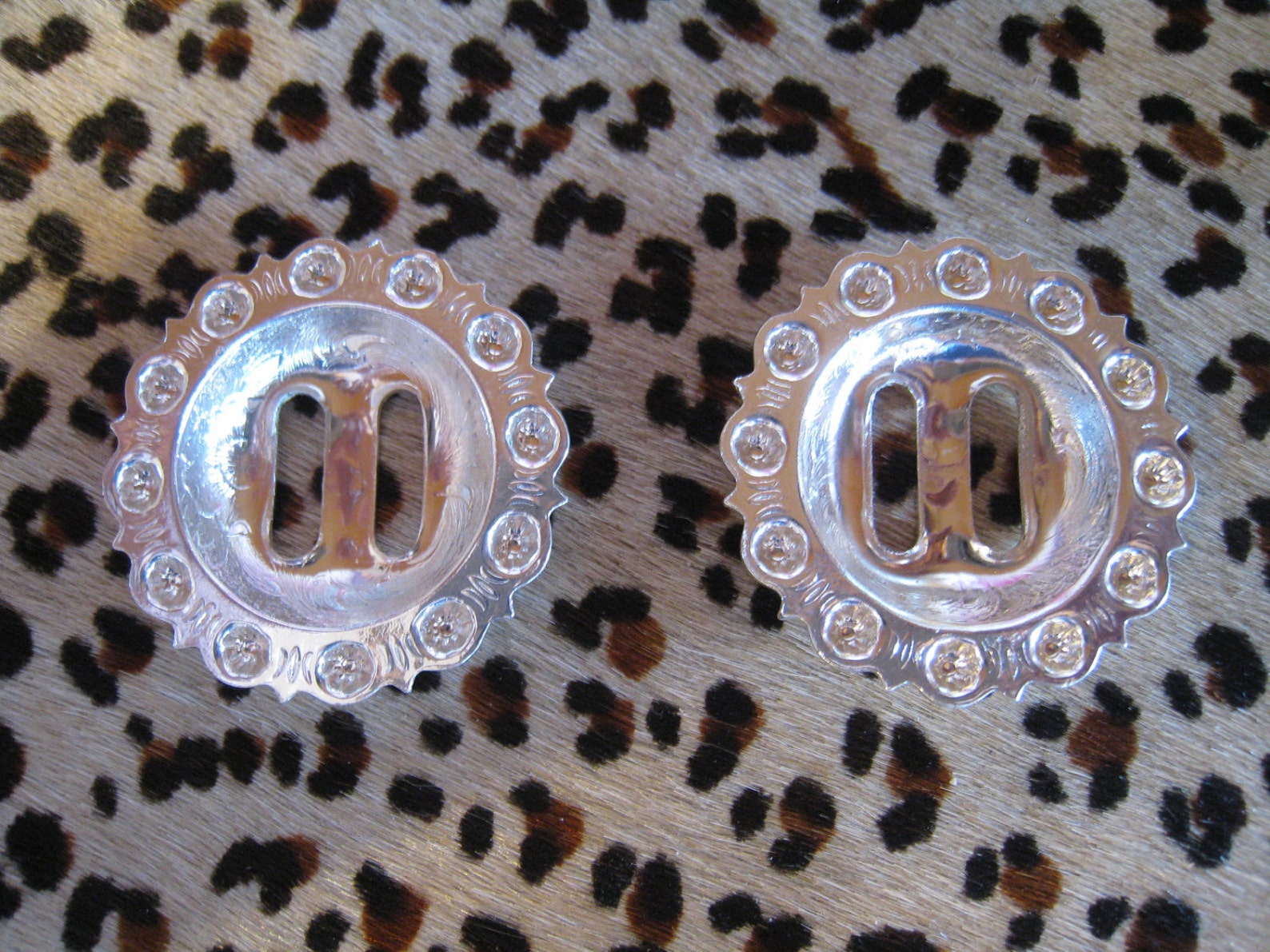 Slotted Conchos Pair Montana Silversmiths 1 1/2 Horse - Etsy